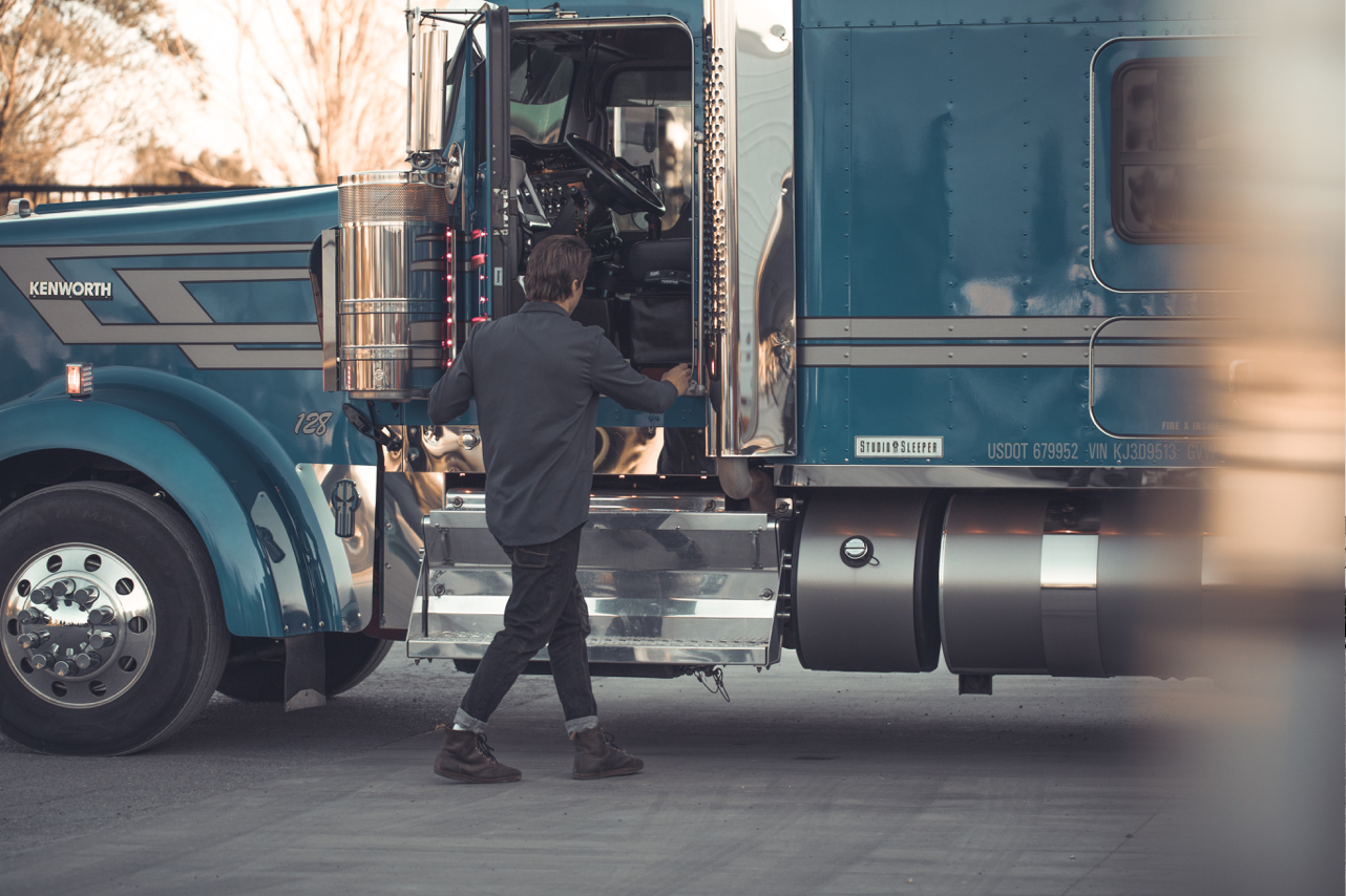 Cargo GPS Tracking | Advantage Transportation