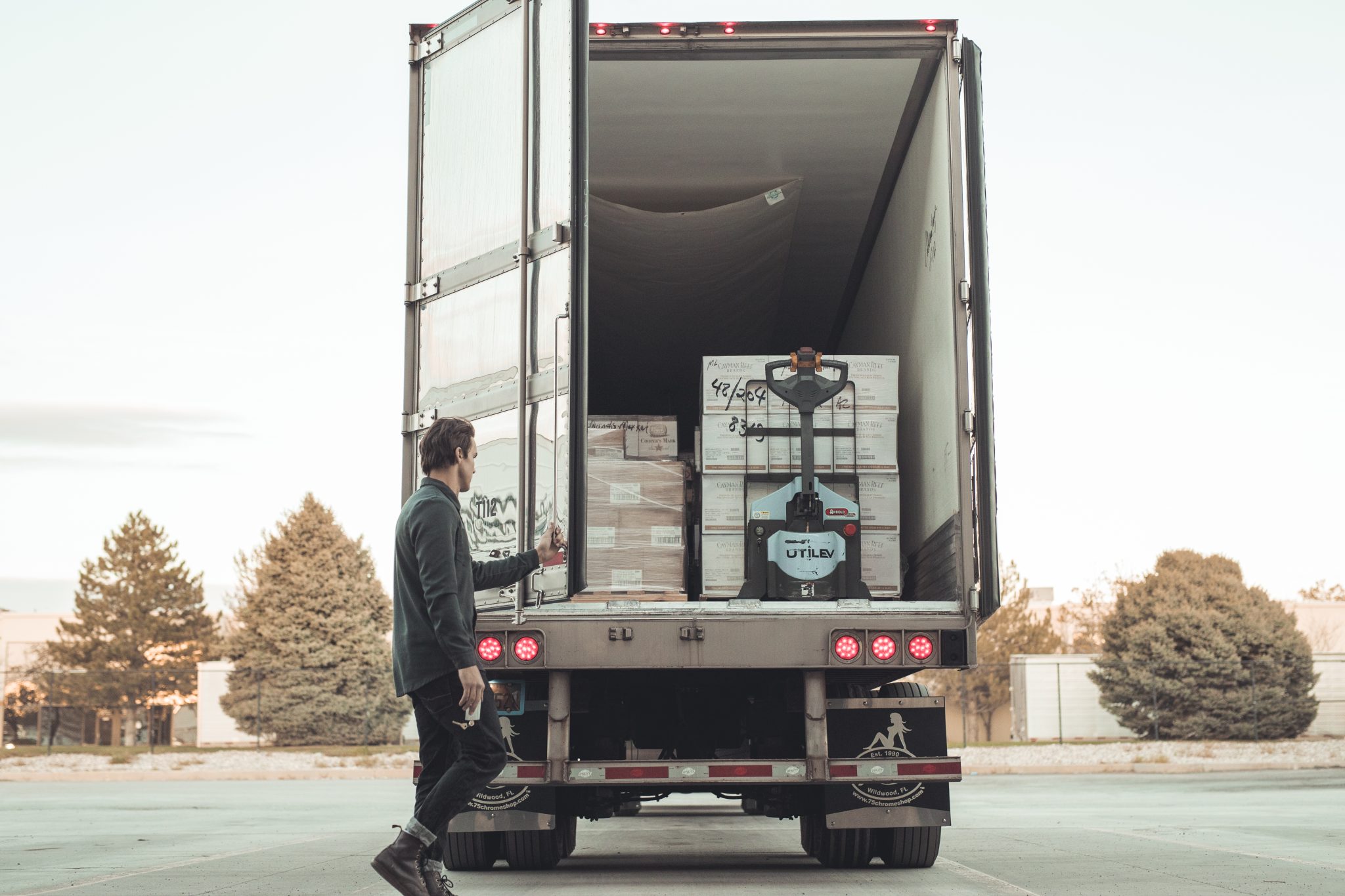 Refrigerated LTL Shipping | Advantage Transportation